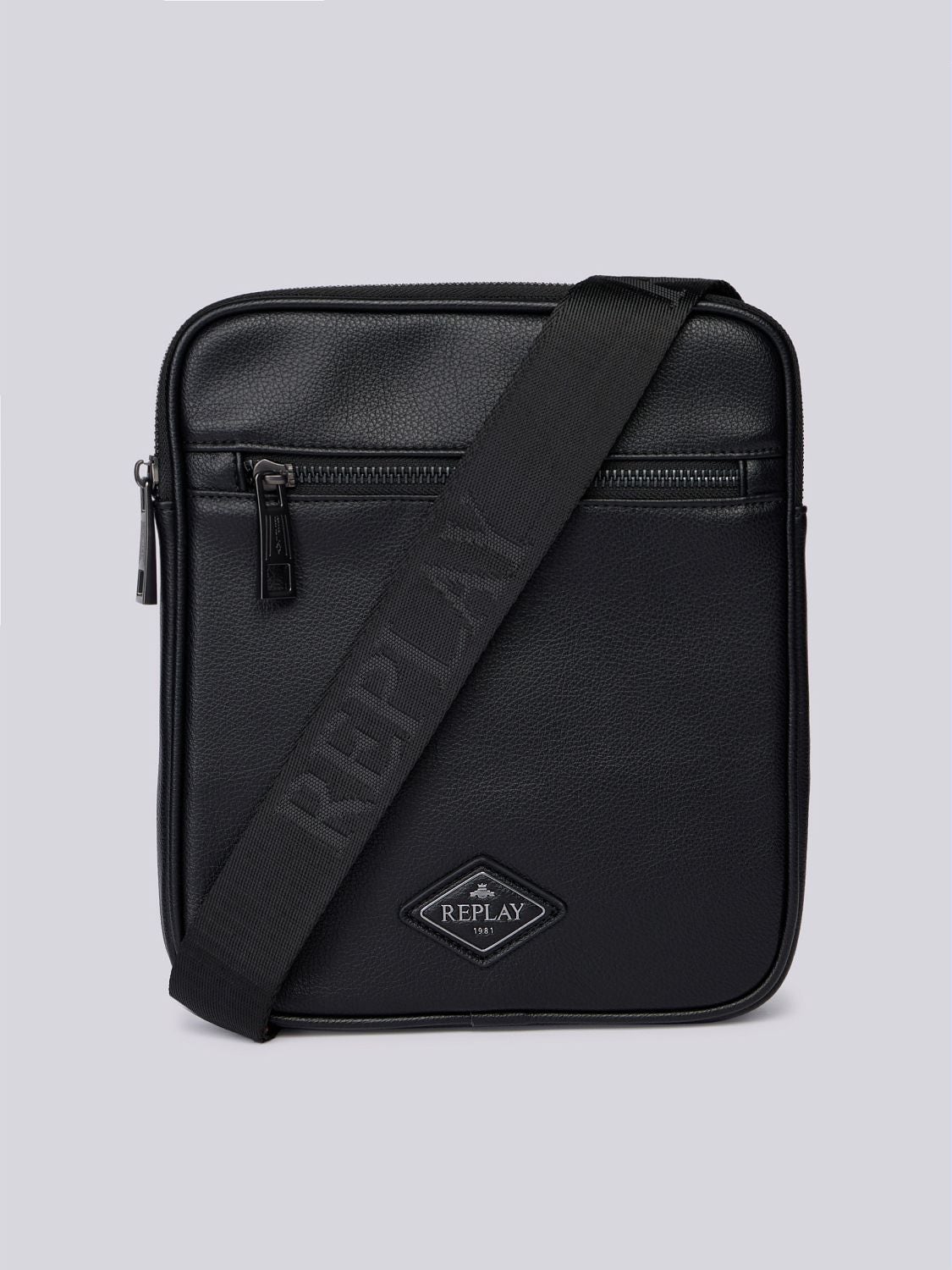 Premium Denim and Casualwear - Replay Official